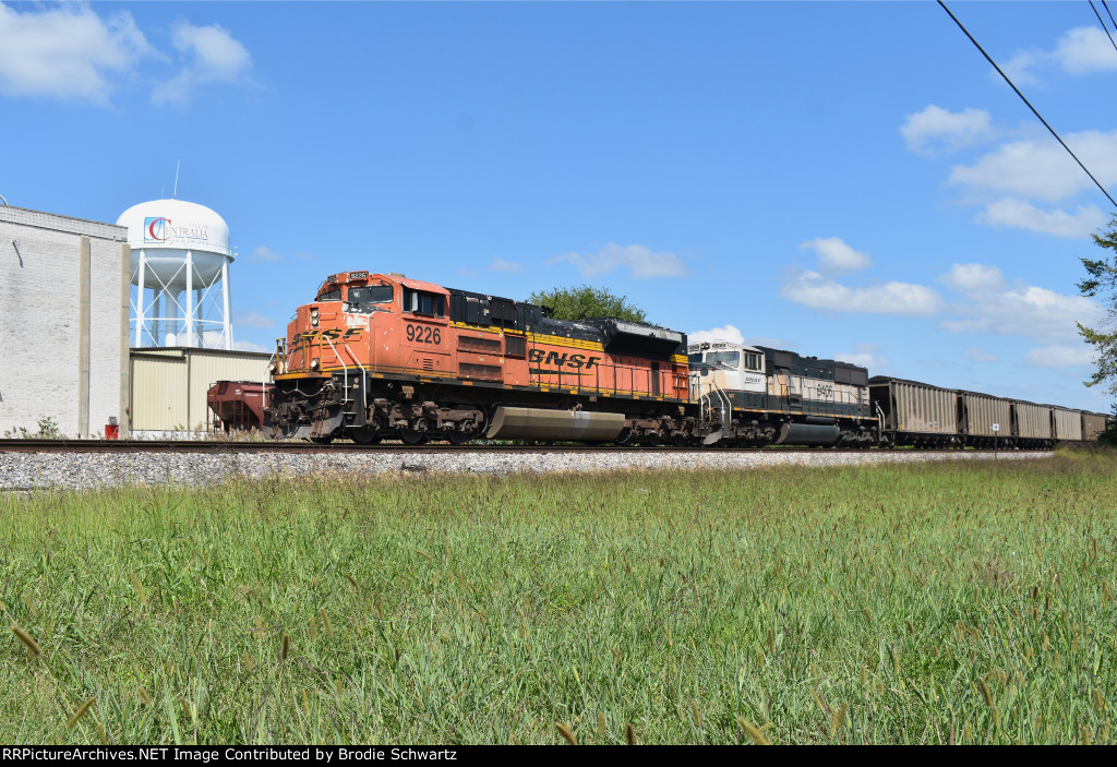 BNSF 9226